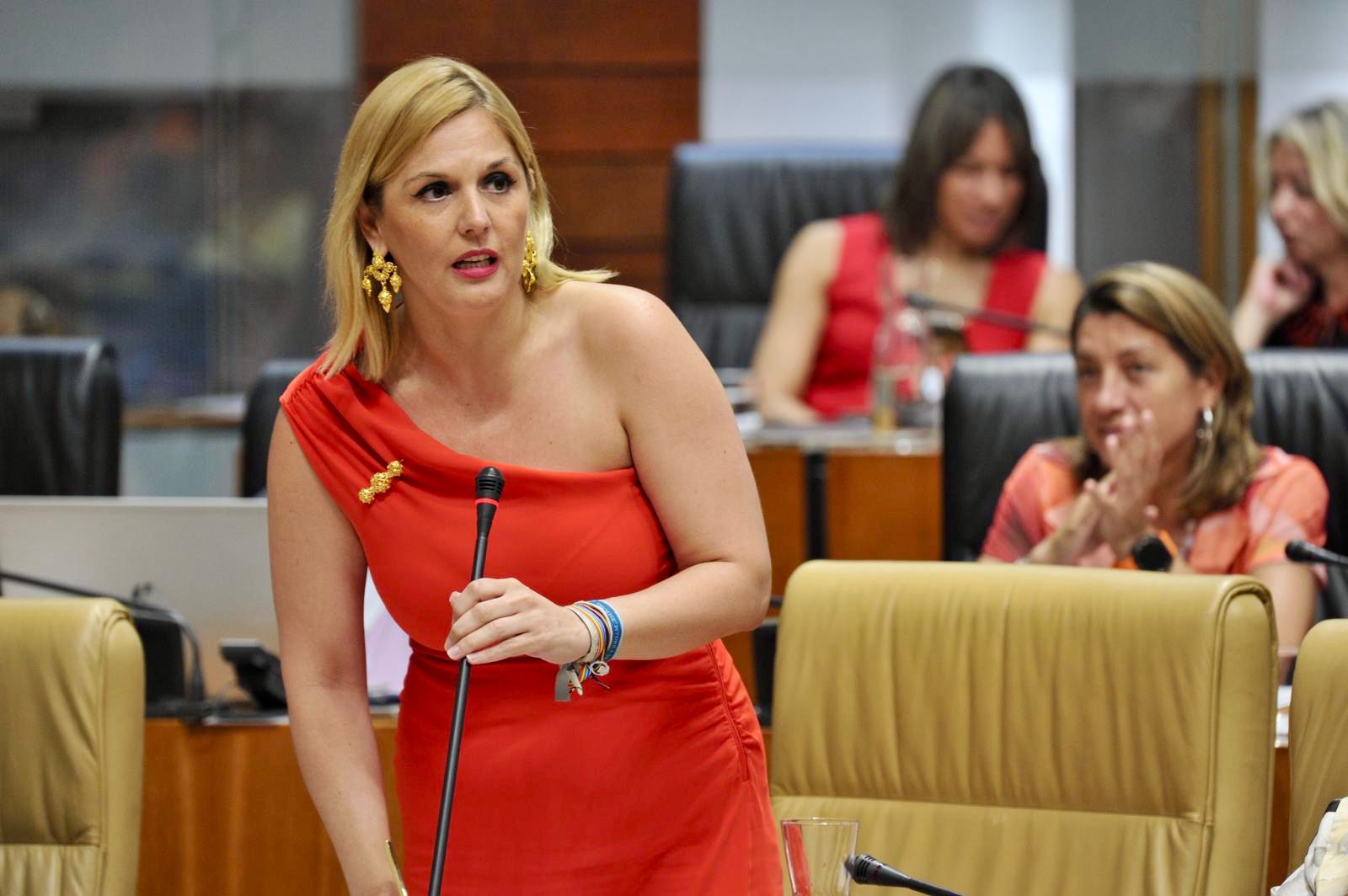 20250718 La consejera de Hacienda pide a la ministra Montero que convoque el Consejo de Política ...